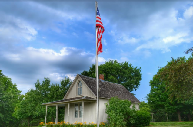 American Gothic House Receives Statewide Award - Ottumwa Radio