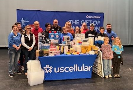 USCellular Donates to OCCP - Ottumwa Radio